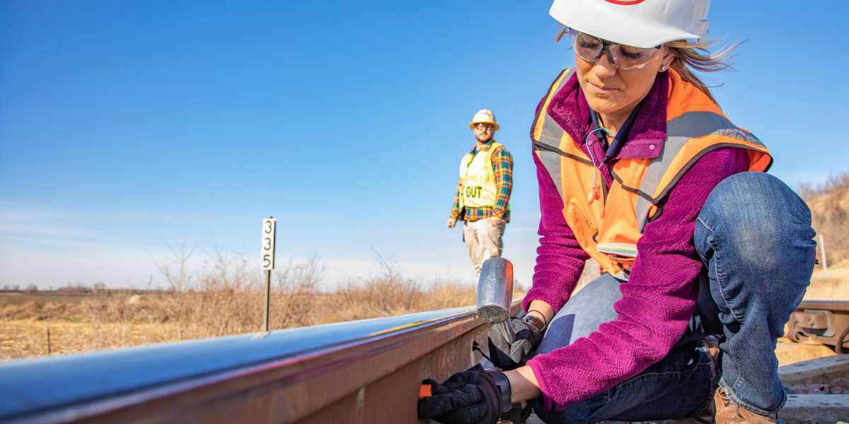 Freight Rail Jobs: Among America’s Safest & Best-Paying